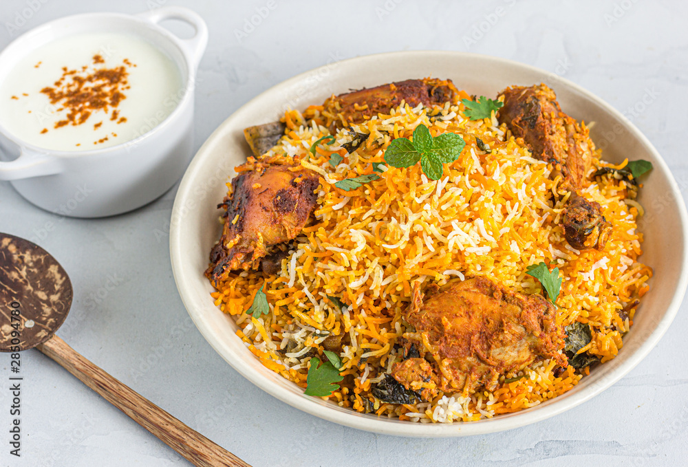 Chicken Biryani With Raita