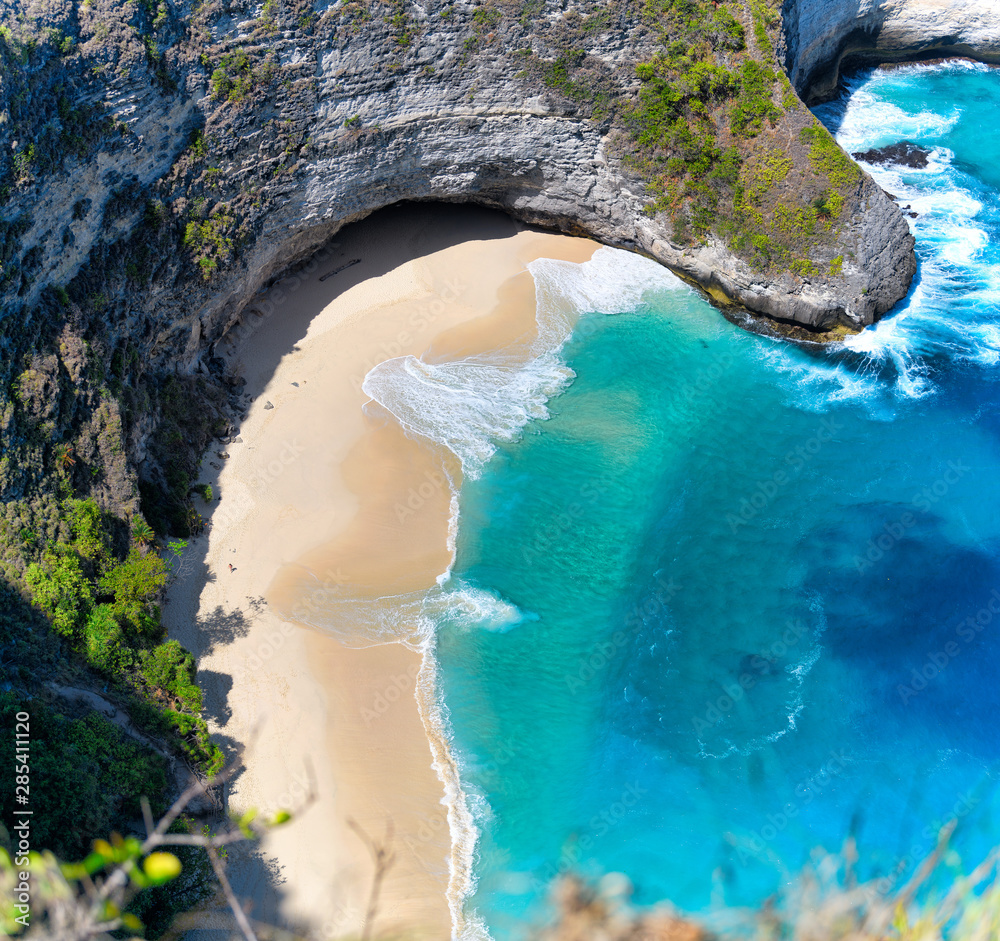 Aerial view of Kelingking Beach aka T-Rex Head Beach in Nusa Penida ...
