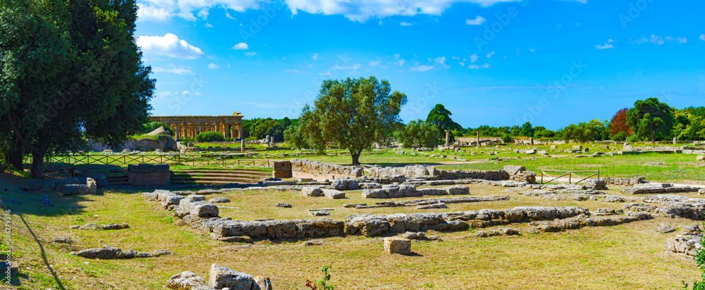 Foto de Paestum - UNESCO World Heritage Site, with some of the most ...