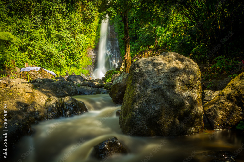 git git waterfalls Stock Photo | Adobe Stock