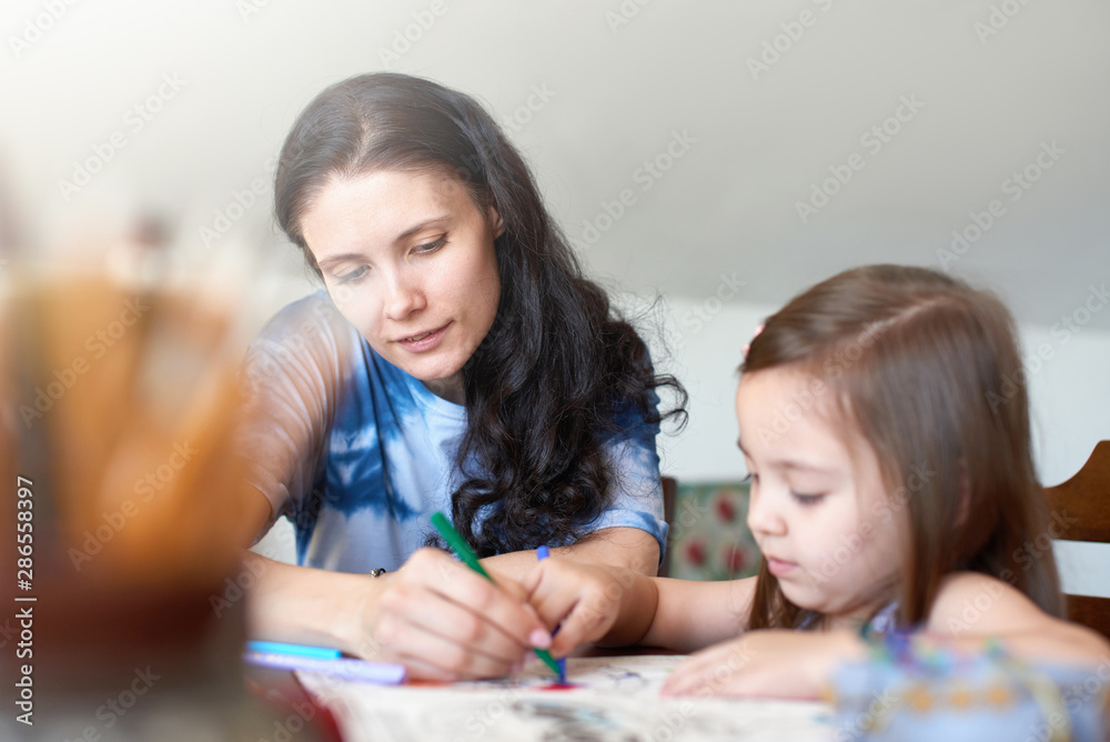 Artist mom teaches her little daughter how to draw, mother prepares ...