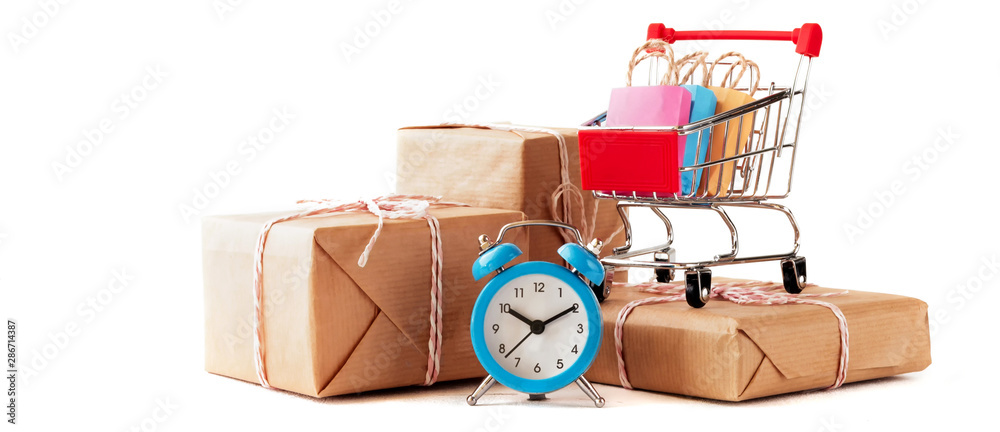 online shopping / e-commerce sale and delivery service concept ...