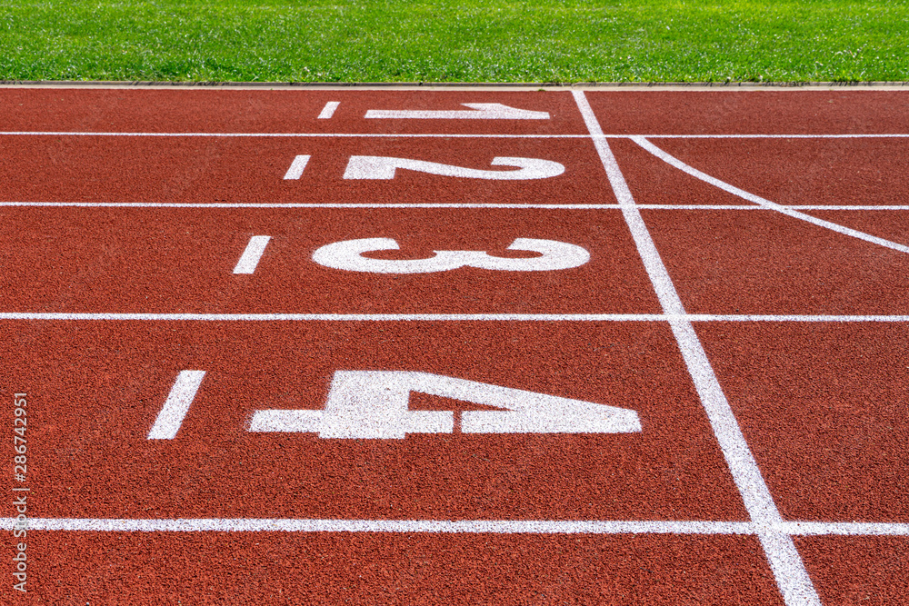 Laufbahn, Stadion, Rennstrecke, Start und Ziel Stock Photo | Adobe Stock