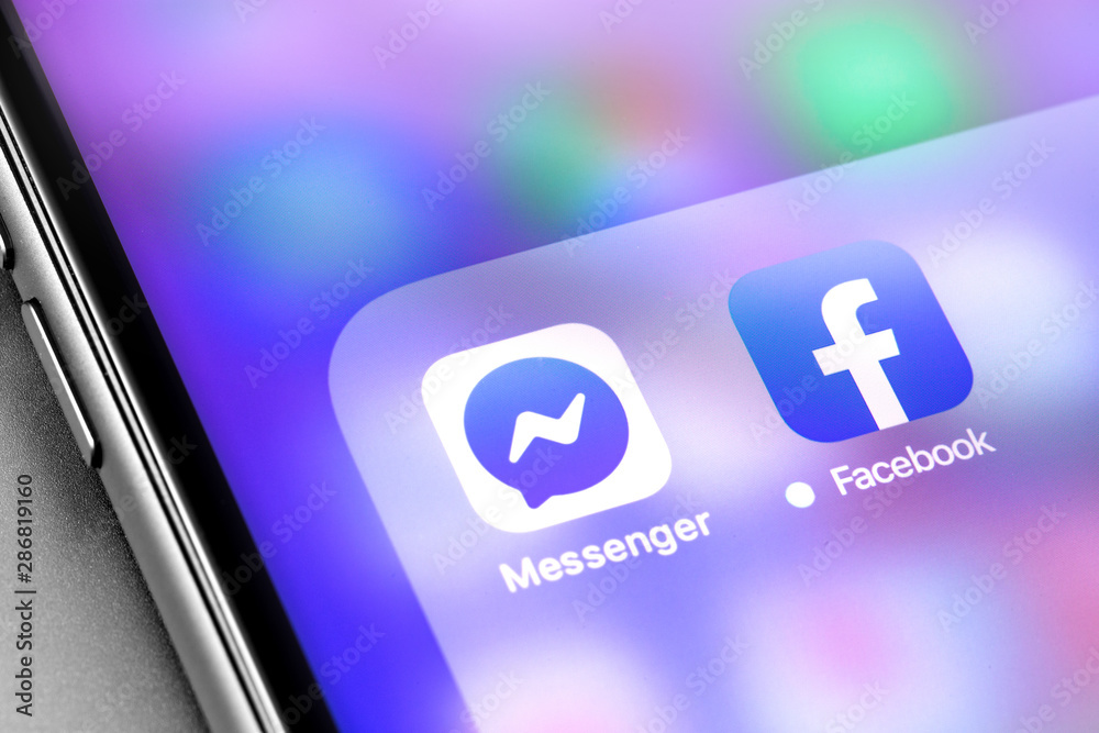 Foto de new logo icon Facebook app on the display smartphone. Facebook ...