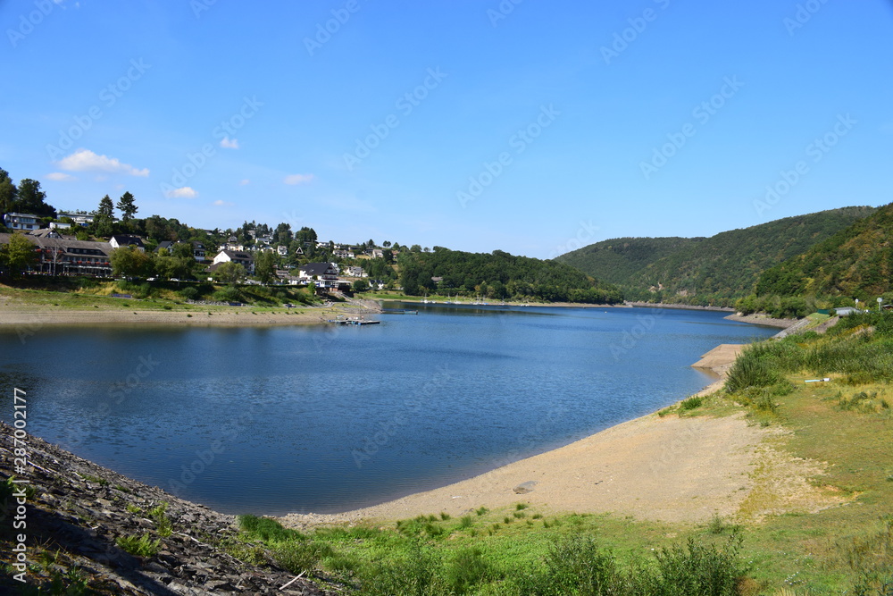 Blick von der Stauanlage Eiserbachsee auf den Rursee, Rurberg Stock ...