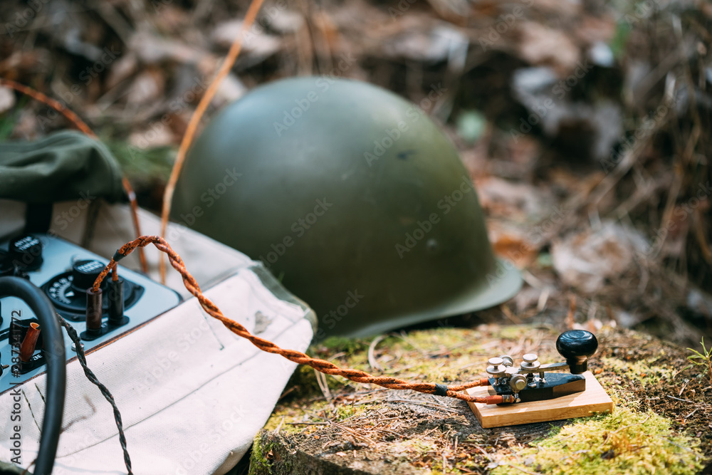 Russian Soviet Portable Radio Transceiver Used By USSR Red Army Signal ...