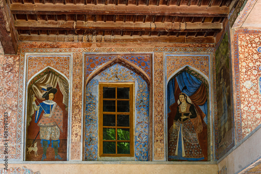 Chehel Sotoun (Chihil Sutun or Chehel Sotoon) Forty Columns pavilion in ...