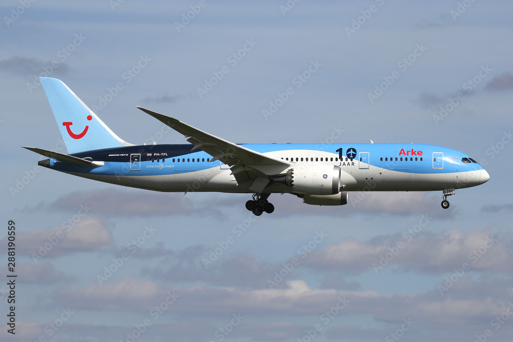 ROZENBURG, THE NETHERLANDS - June 15, 2015: Dutch Arke Boeing 787-8 ...