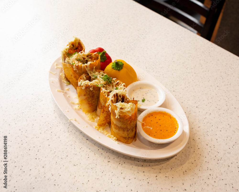 Foto de South Indian Cheese Spring Dosa Also Know as Cheese Masala Dosa ...