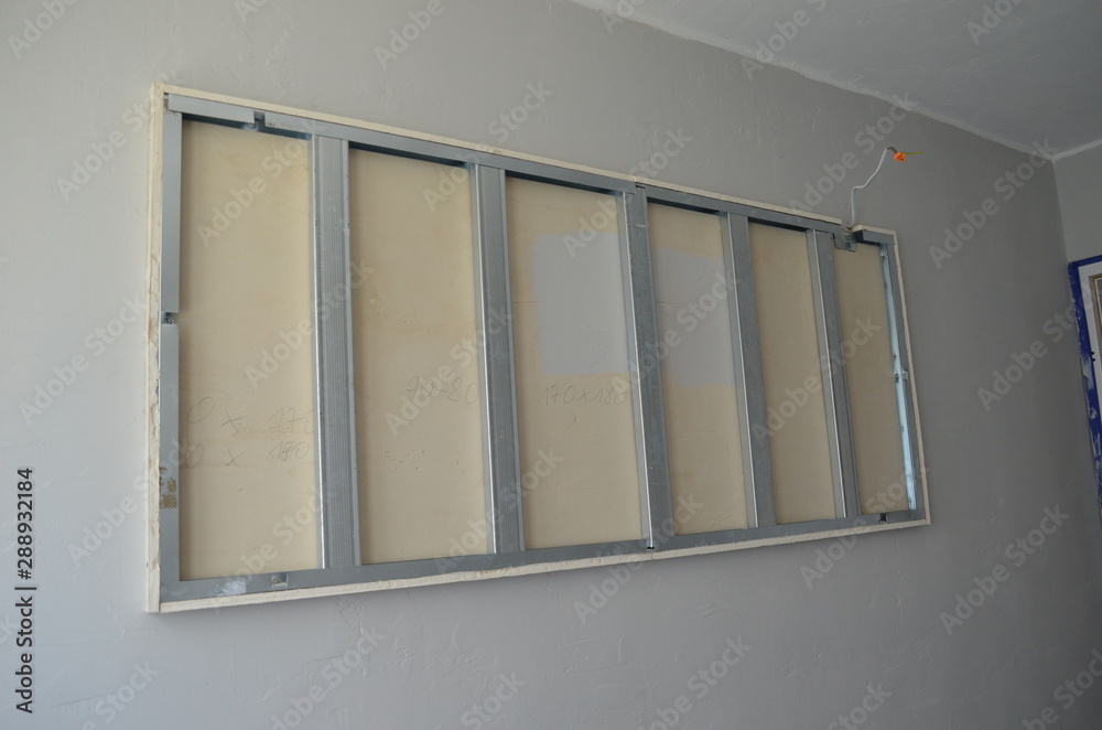 rama - stelaż z profili, konstrukcja gips karton pod fotoobraz Stock ...