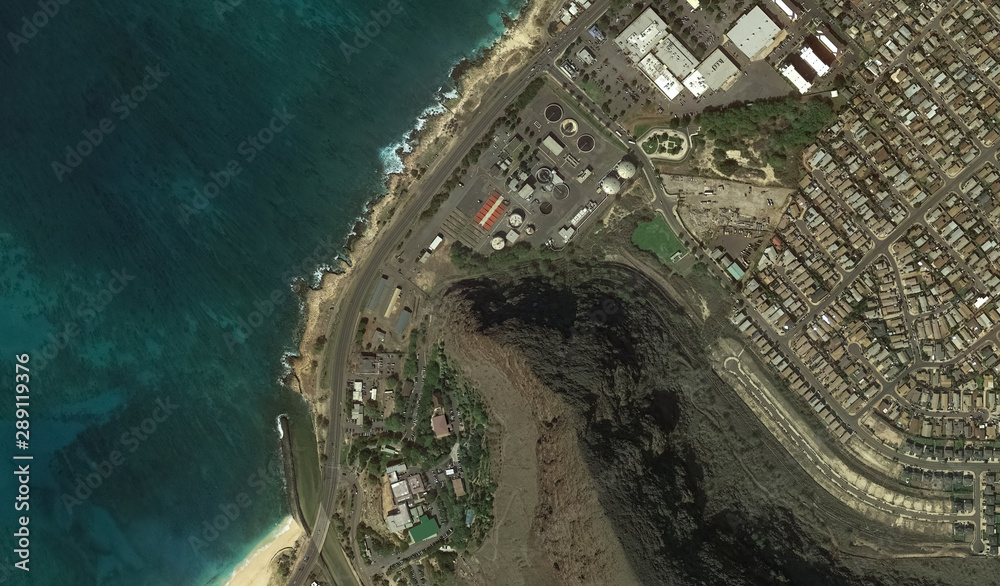 Foto de Pacific coast and infrastructure of Honolulu Hawaii USA from ...