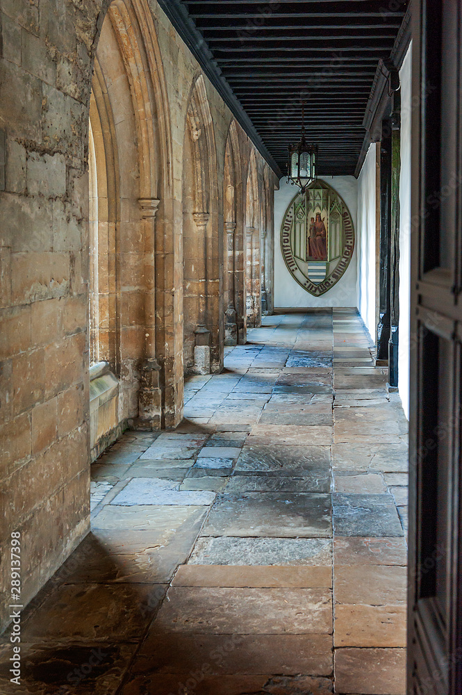 Church porch - in the distance a picture of the Blessed Virgin Mary ...