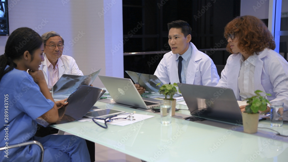 Foto de Medical concept. Medical concept.Doctors are brainstorming for ...