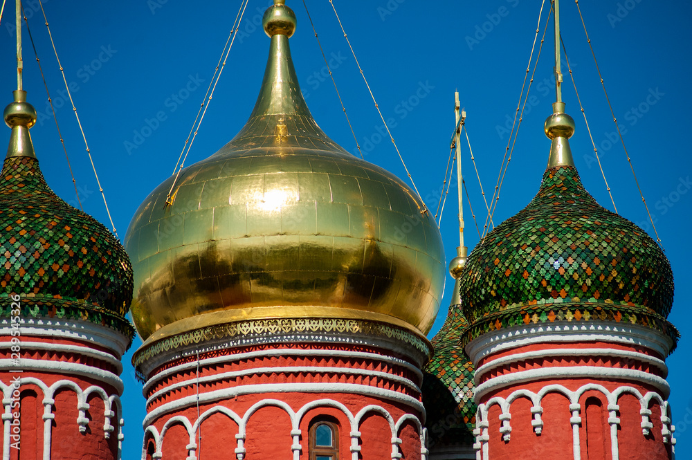 The monastery is based on the estate of the Romanov boyars and bears ...