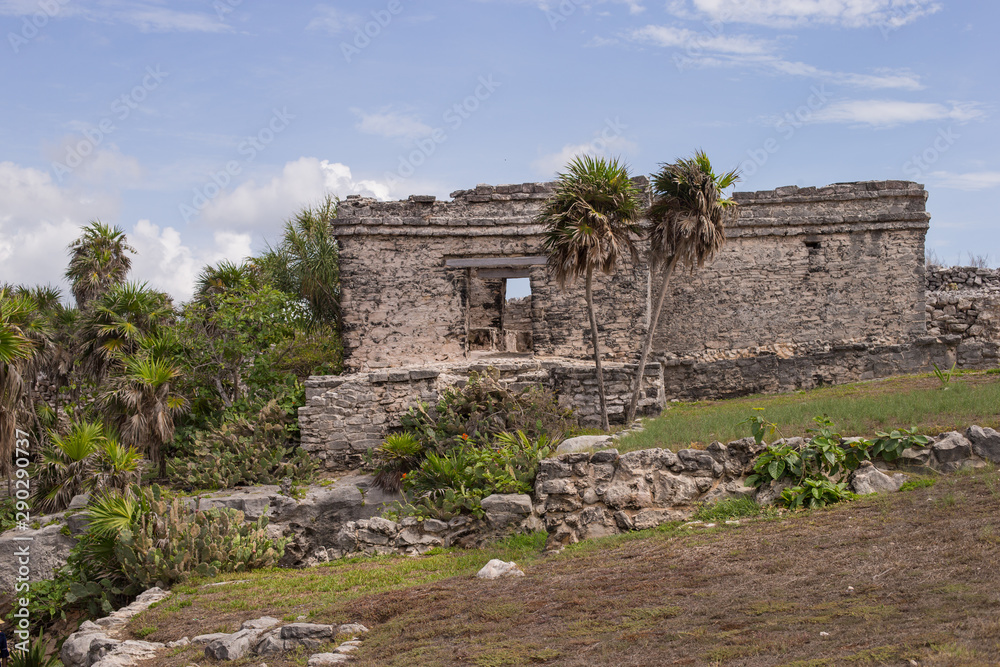 Ruinas arqueológicas Mayas en Tulum Mexico Stock Photo | Adobe Stock