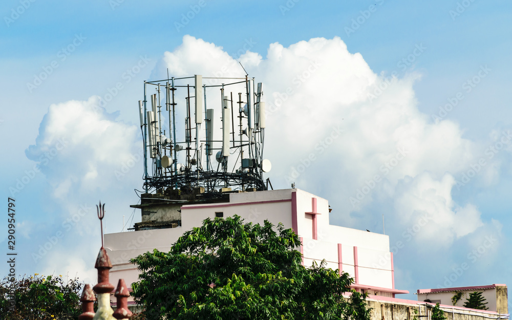 Heavy High Voltage Electric Power Transmission Cell Tower radio Antenna ...