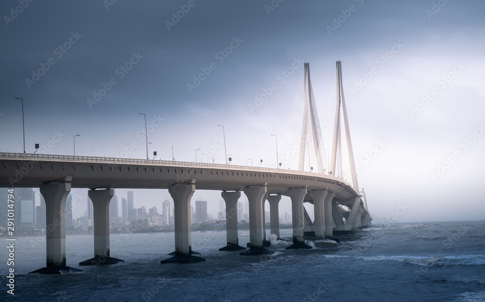 Bandra–Worli Sea Link is a cable bridge in Mumbai, India foto de Stock ...
