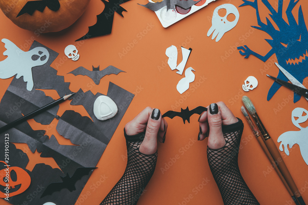 Image of halloween backgrounds with paper ghosts, pumpkin, skulls ...