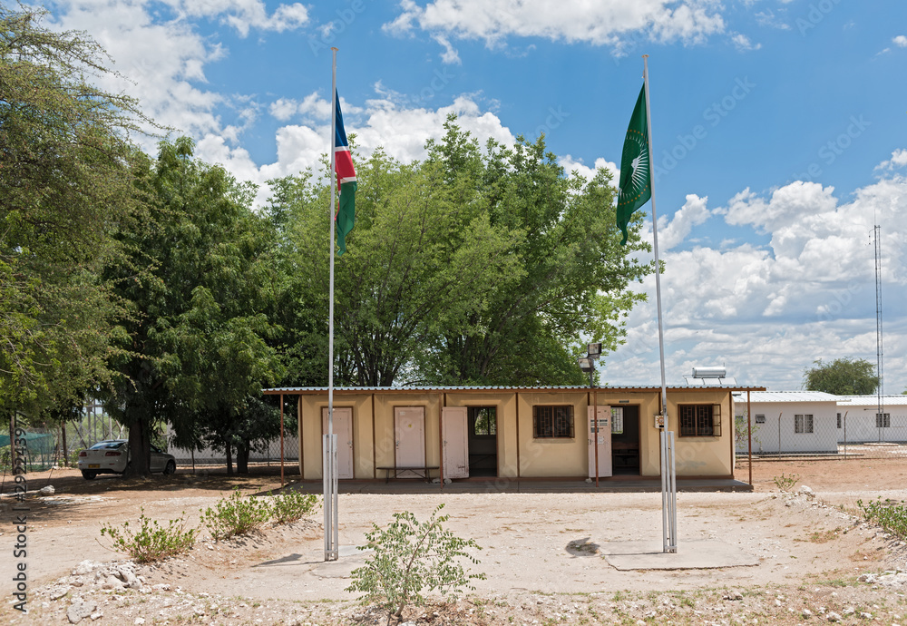 the dobe border post small border crossing between botswana and namibia ...