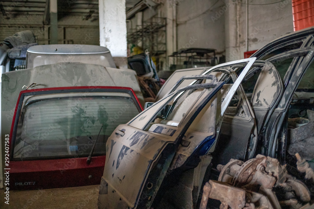 Used spare parts, disassembly. Old car parts suitable for future use ...