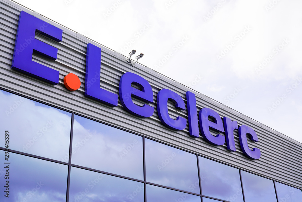 E.Leclerc French supermarket leclerc shop store facade with logo Stock ...
