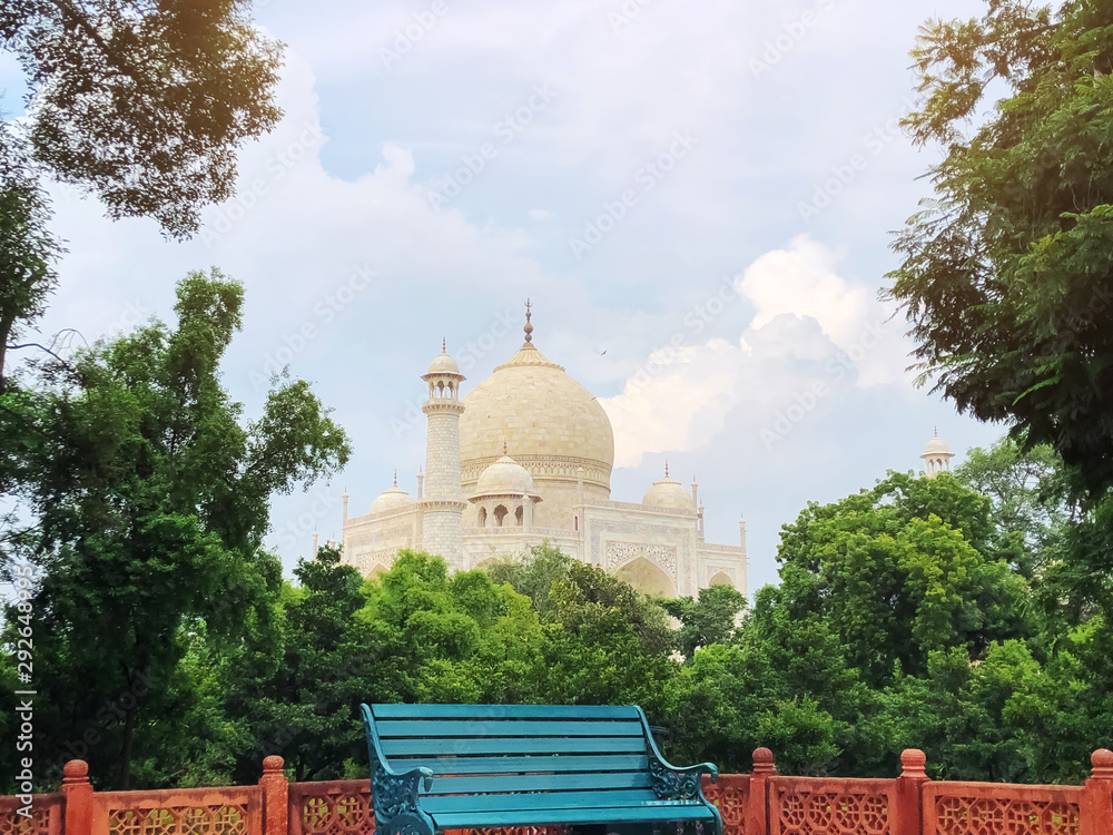 The great taj mahal. Juxtaposition of the chair and Taj mahal. The one ...