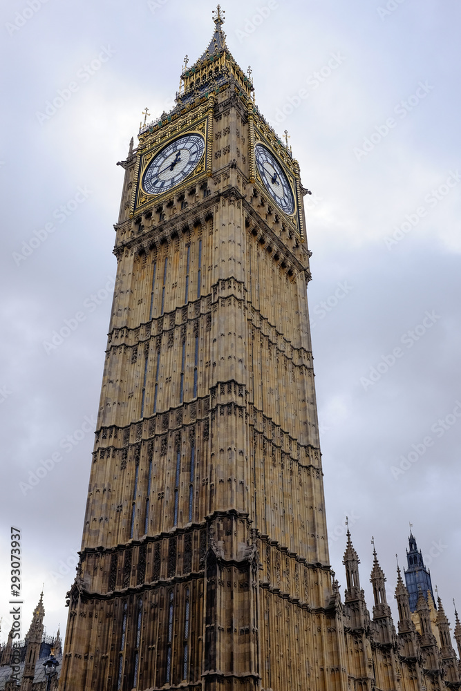 London big ben cock tower over cloudy sky background,england famous ...