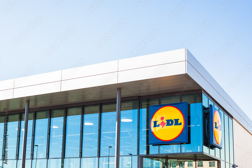 LIDL supermarket chain brand logo Stock Photo | Adobe Stock