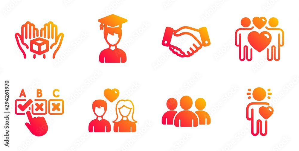 Hold box, Love couple and Employees handshake line icons set. Group ...