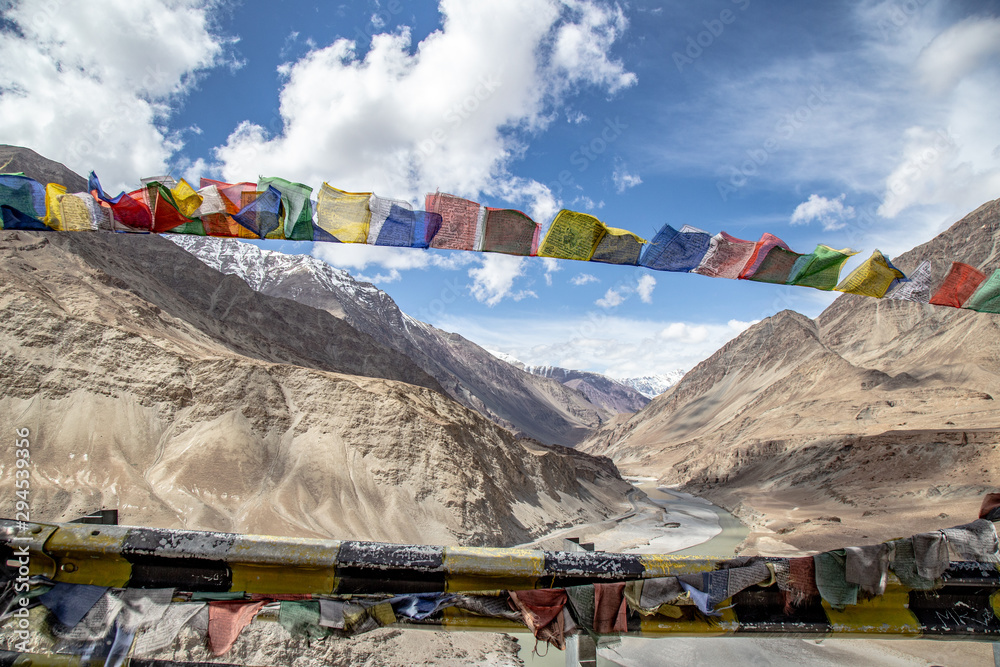 Fotka „Tibet Prayer flag in Indus valley,Lah, India. Indus Valley is ...