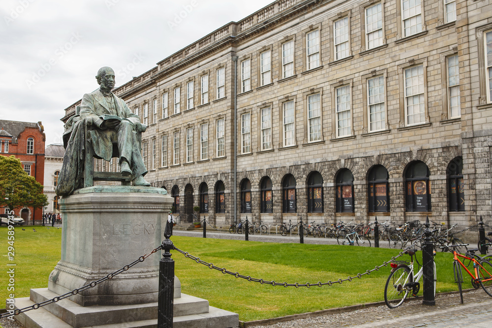 Poster Courtyard Trinity College. Trinity college campus – Wall Art ...