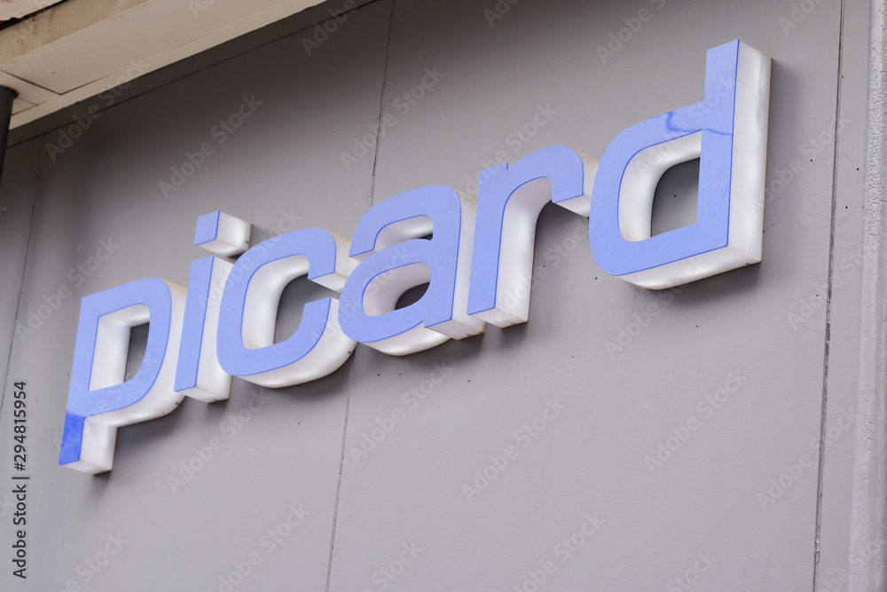 sign logo of Picard Surgeles supermarket French food company frozen ...