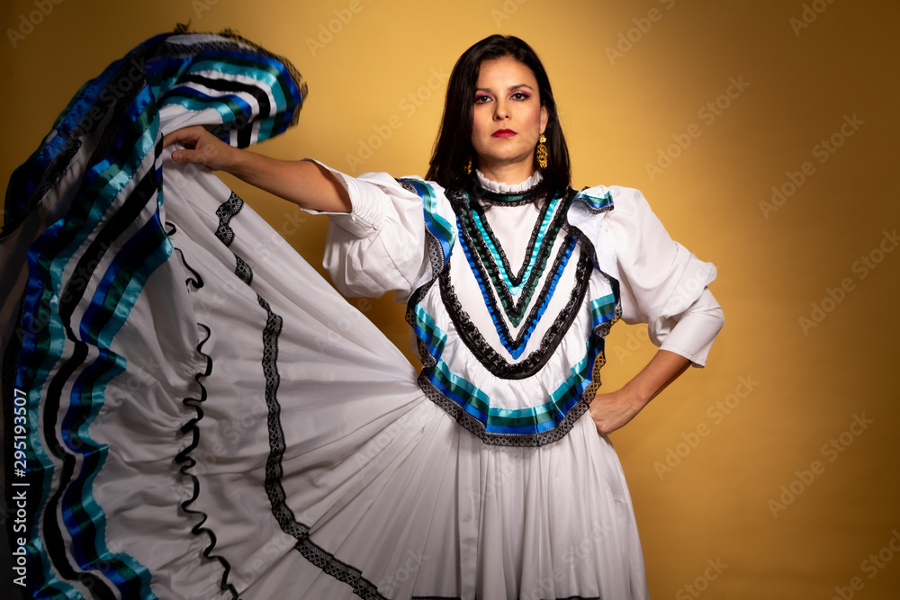 Adelita portrait Mexican young girl in traditional costume Stock Photo ...