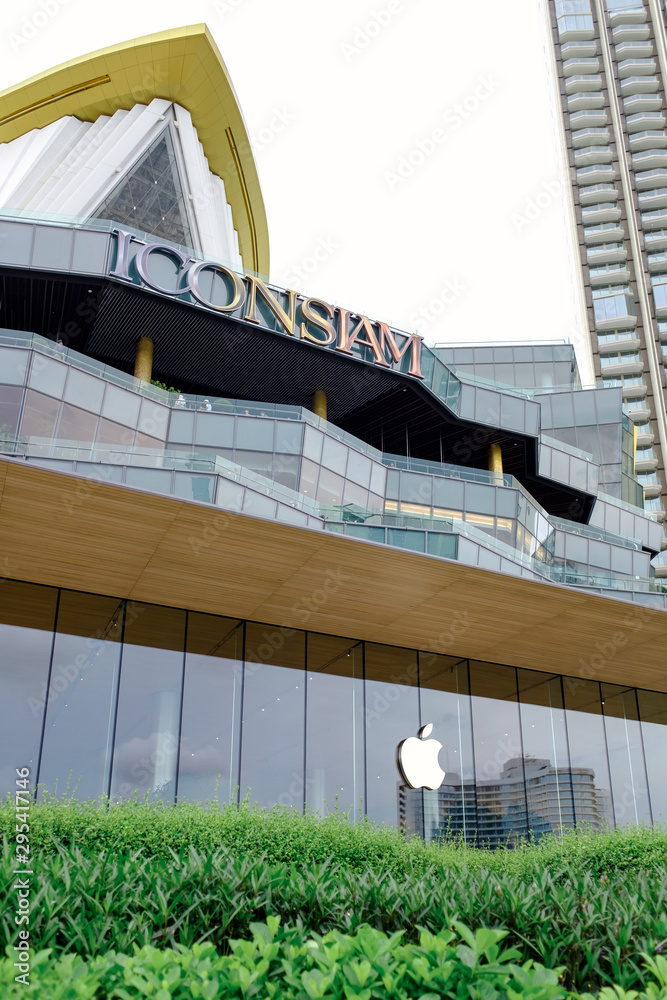 BANGKOK, THAILAND - AUGUST 17, 2019_Apple Store at The Iconsiam. It is ...