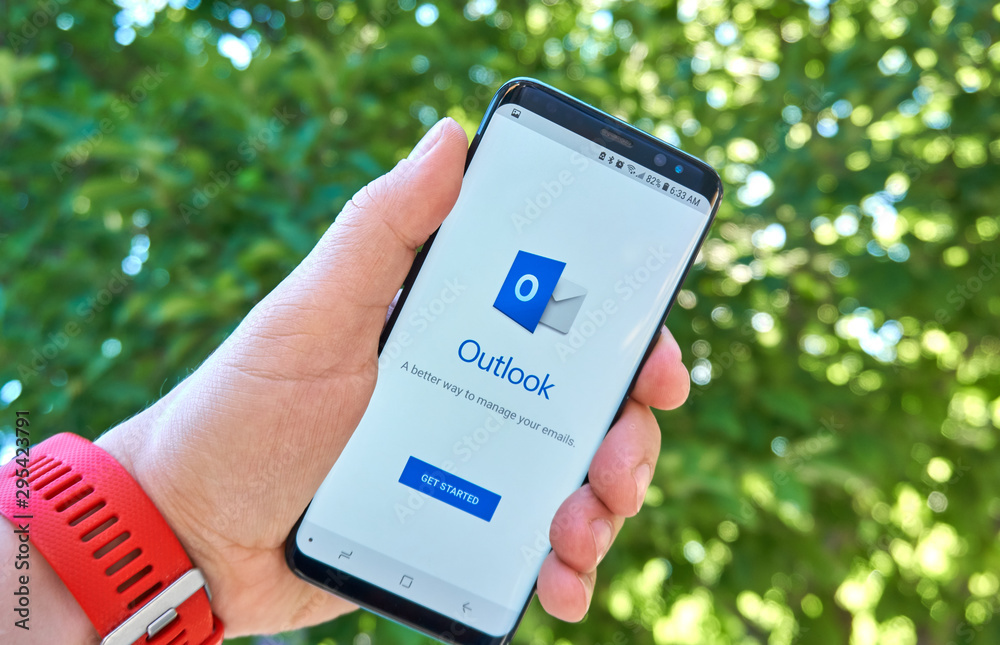 Microsoft Outlook mobile app on Samsung s8. Stock Photo | Adobe Stock