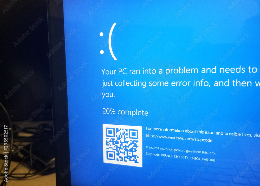 MIcrosoft Windows 10 Blue screen of death Stock Photo | Adobe Stock