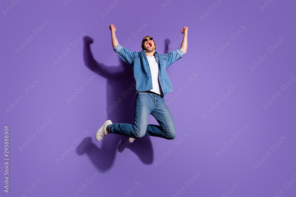 Full length body size photo of screaming shouting rejoicing overjoyed ...