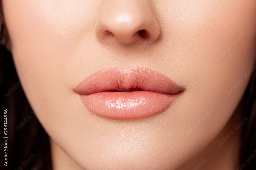 Beauty Fashion woman lips with natural Makeup. shine lipstick. Beauty ...