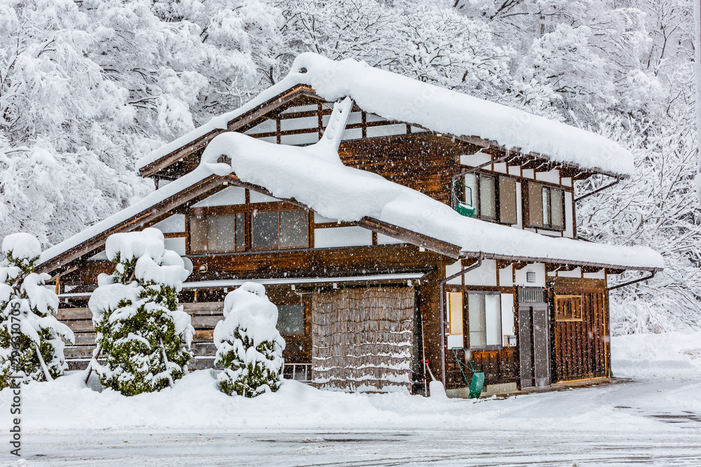 Beautiful Snow House Pictures