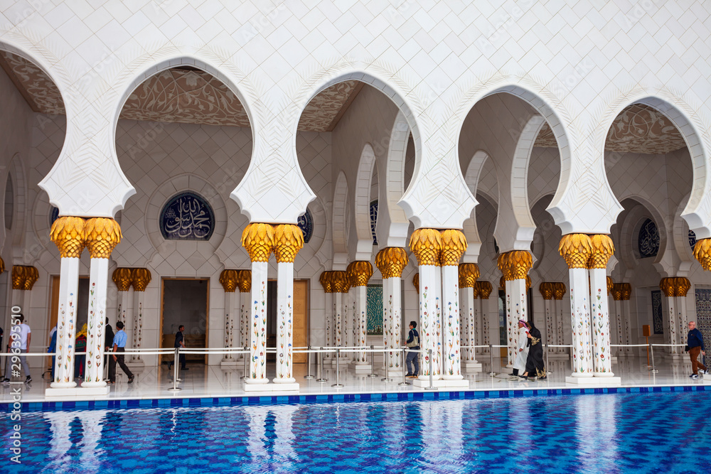 Sheikh Zayed Grand Mosque interior Stock Photo | Adobe Stock