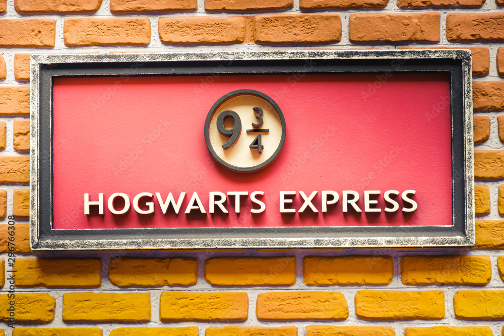 sign of the famous 9 and three quarter platform of the Hogwarts Express ...