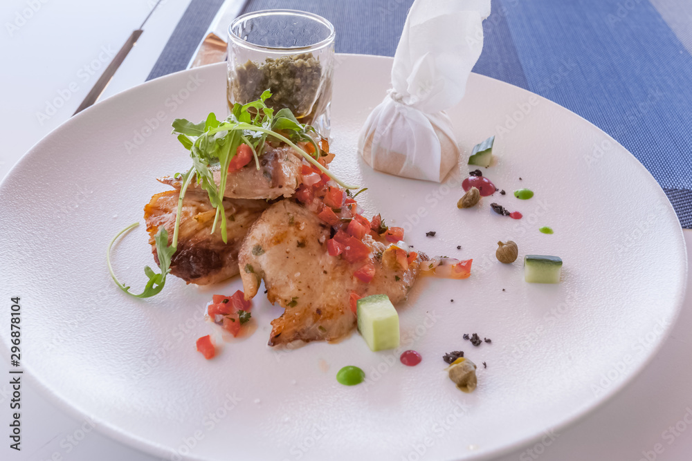 Filets de dorade coryphène Stock Photo | Adobe Stock