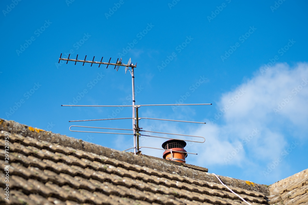 Shallow focus of an old style TV reception antenna seen together wth ...