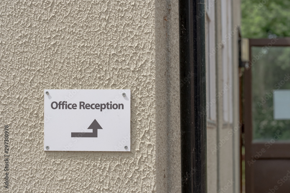 Foto de Shallow focus of a newly installed Office reception direction ...