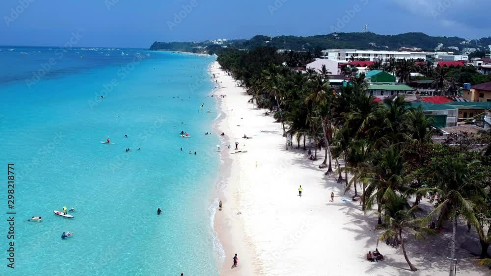 Boracay Island is one of the most beautiful beaches in the World. vídeo ...