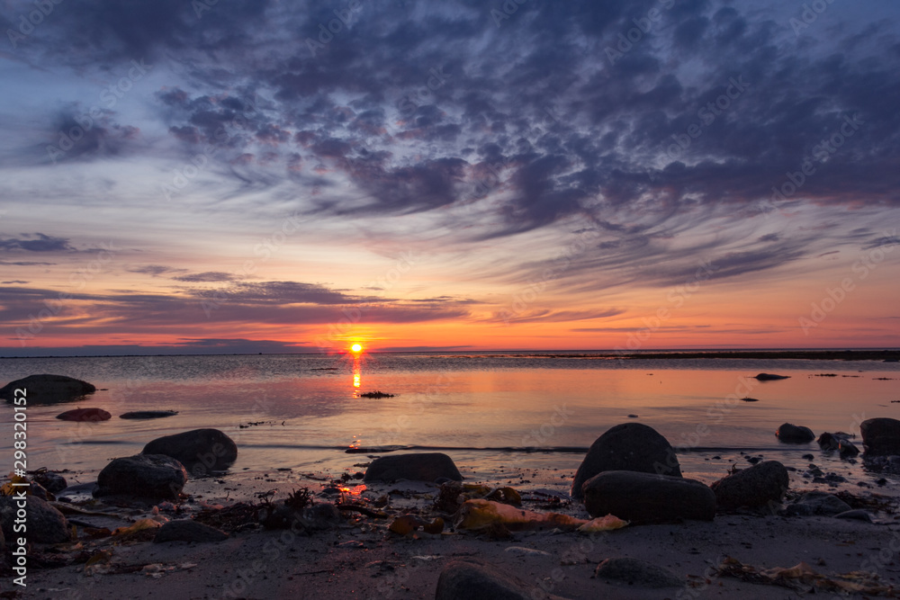 Beautiful sunset on the White Sea, on the Solovetsky Islands, Russia ...