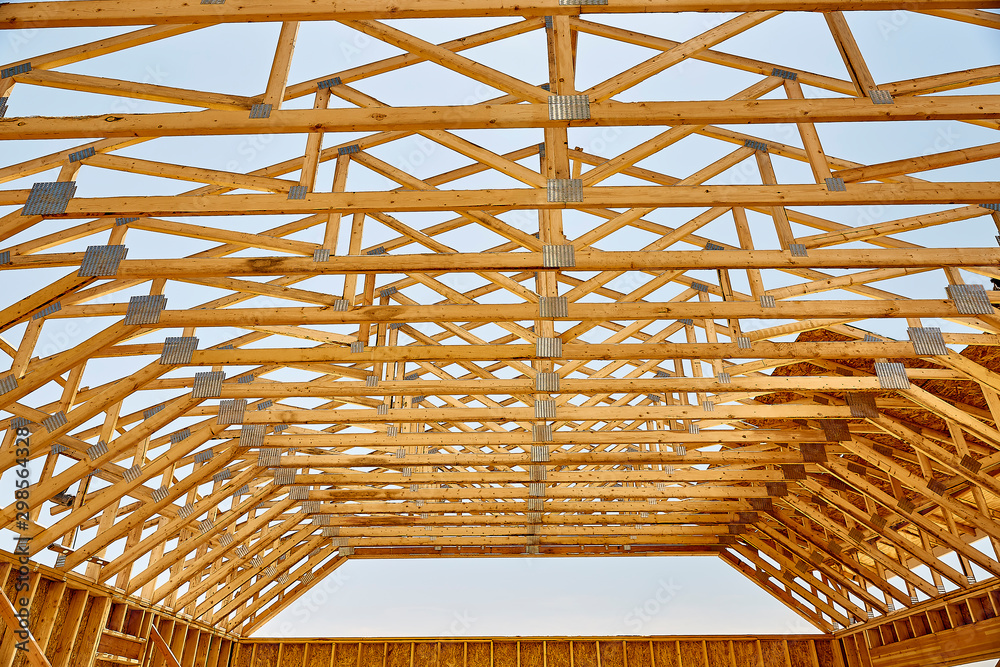 Construction Carpentry Raised Center Bay Roof Truss Stock-Foto | Adobe ...