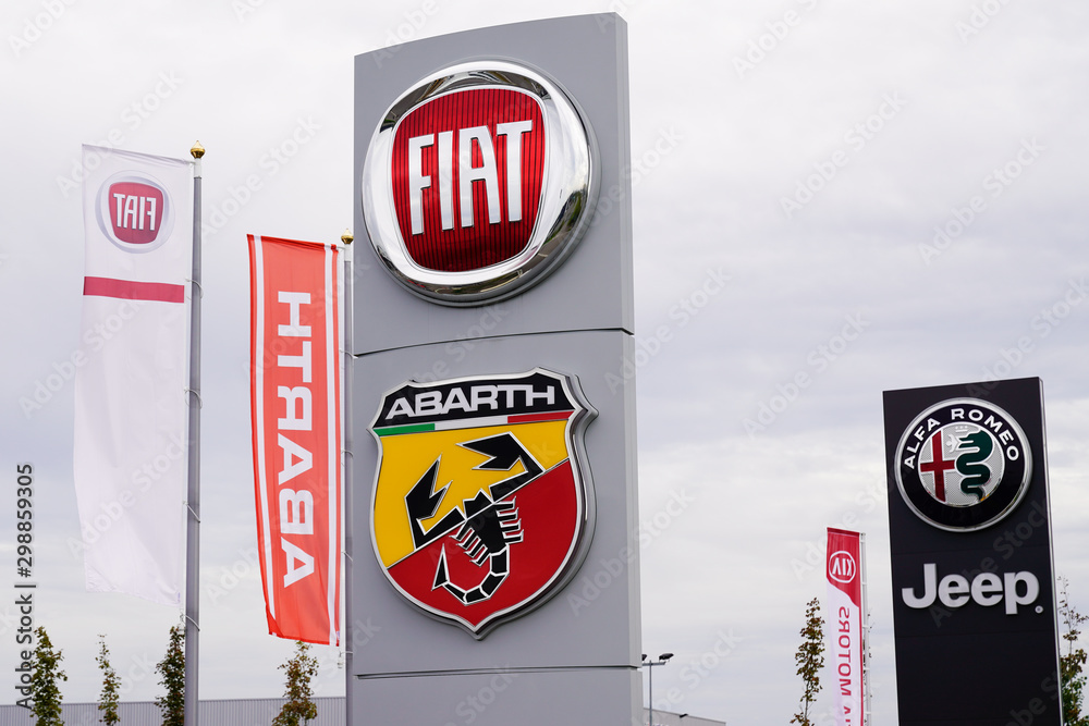 Fiat logo Abarth sign Alfa Romeo shop and Jeep store car dealerships ...