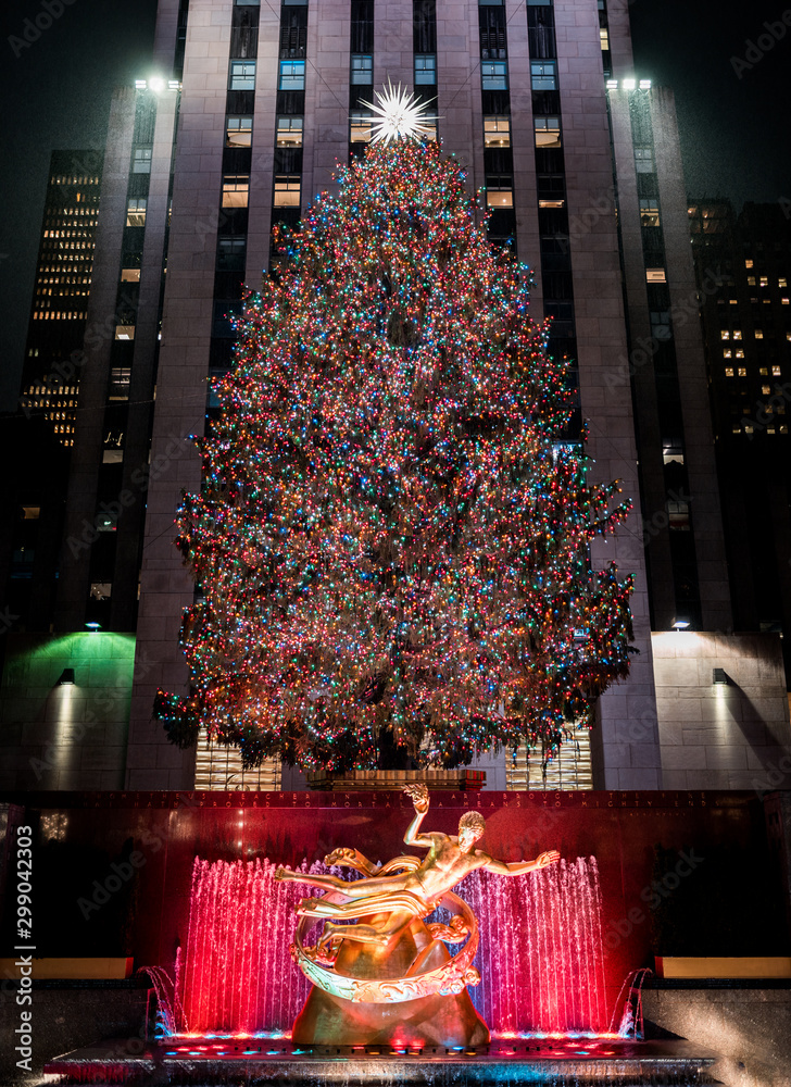 New York Christmas Tree Wallpaper
