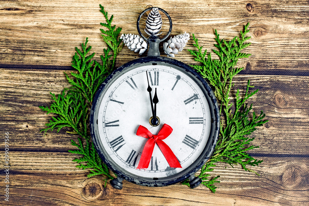 Roman Numerals Clock Midnight